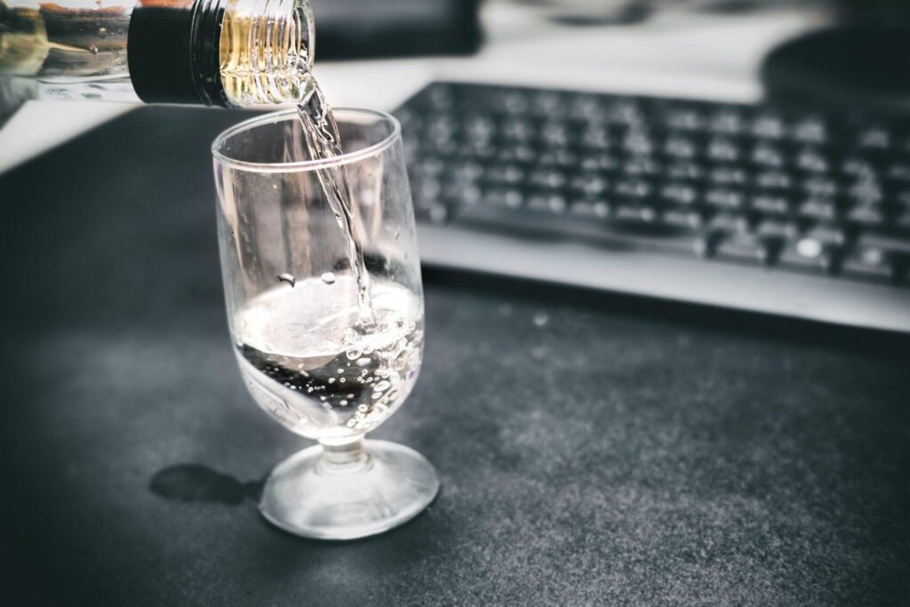 What Is a Functioning Alcoholic? - Lumina Recovery
